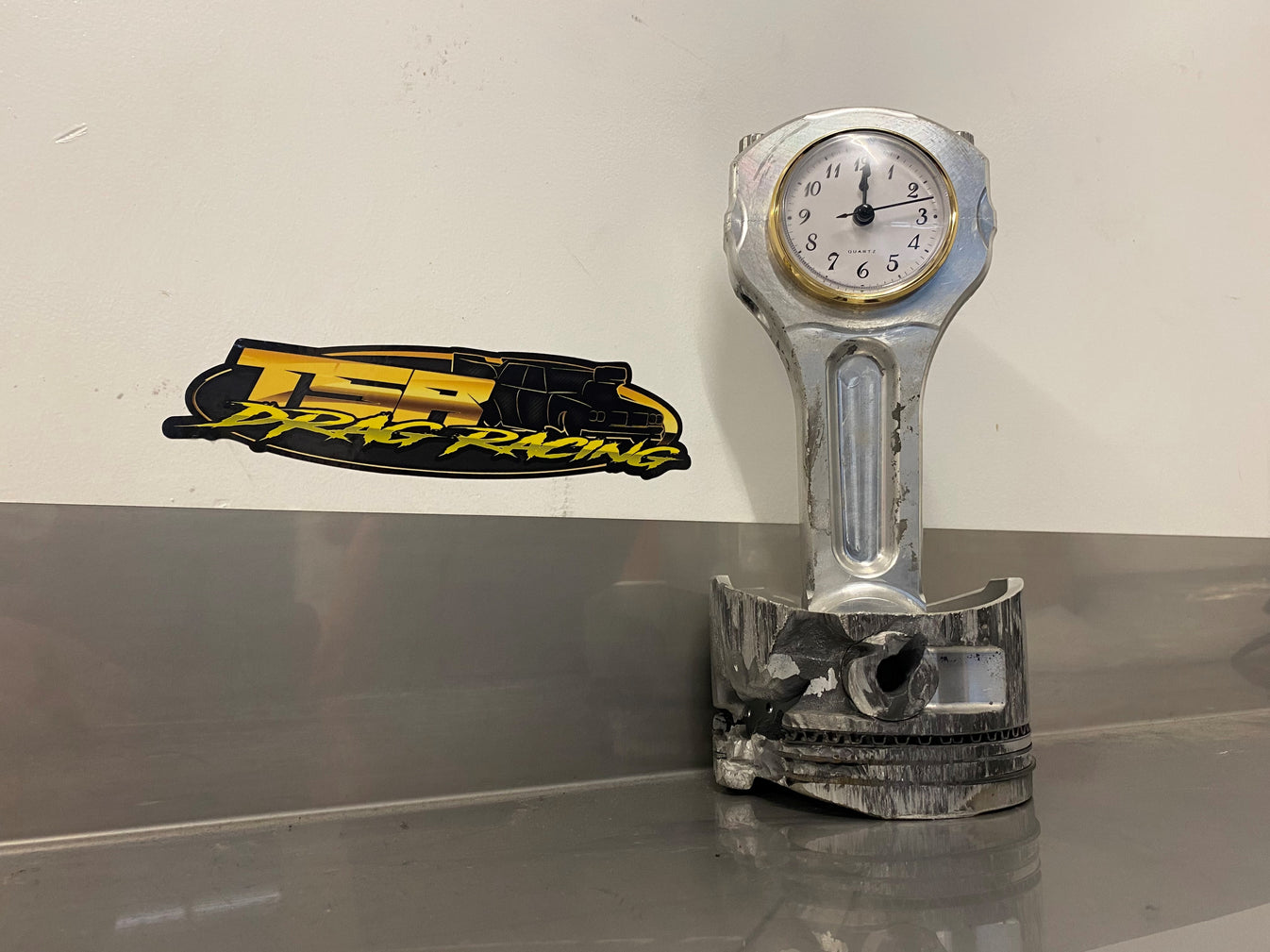 PISTON & CONROD CLOCK – TSR DRAG RACING